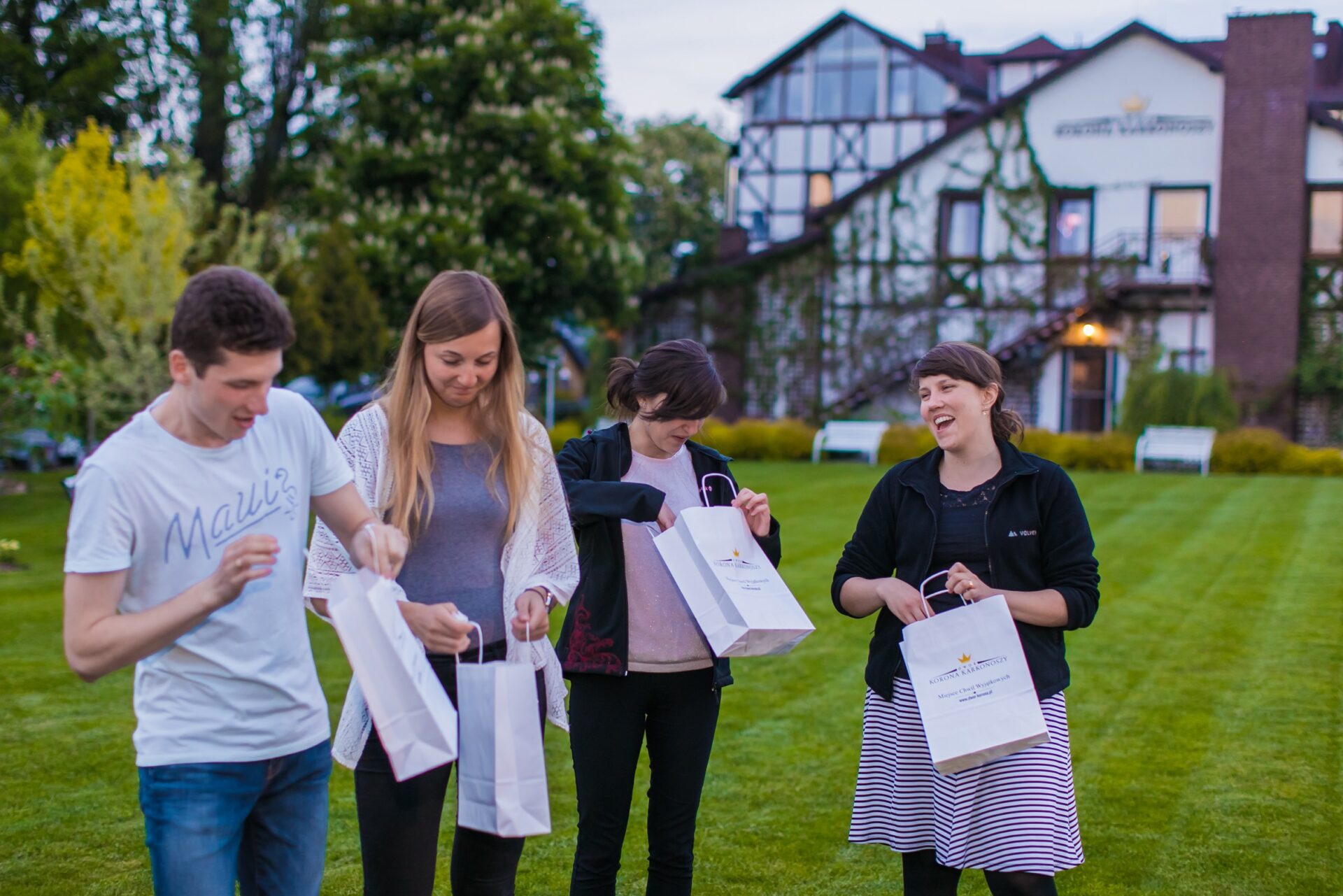 Team building: a guide to team building - :: Blog for companies ...